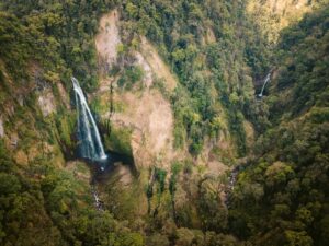 Lombok Waterfalls: 7 Best Waterfalls on Lombok Indonesia – We Seek ...