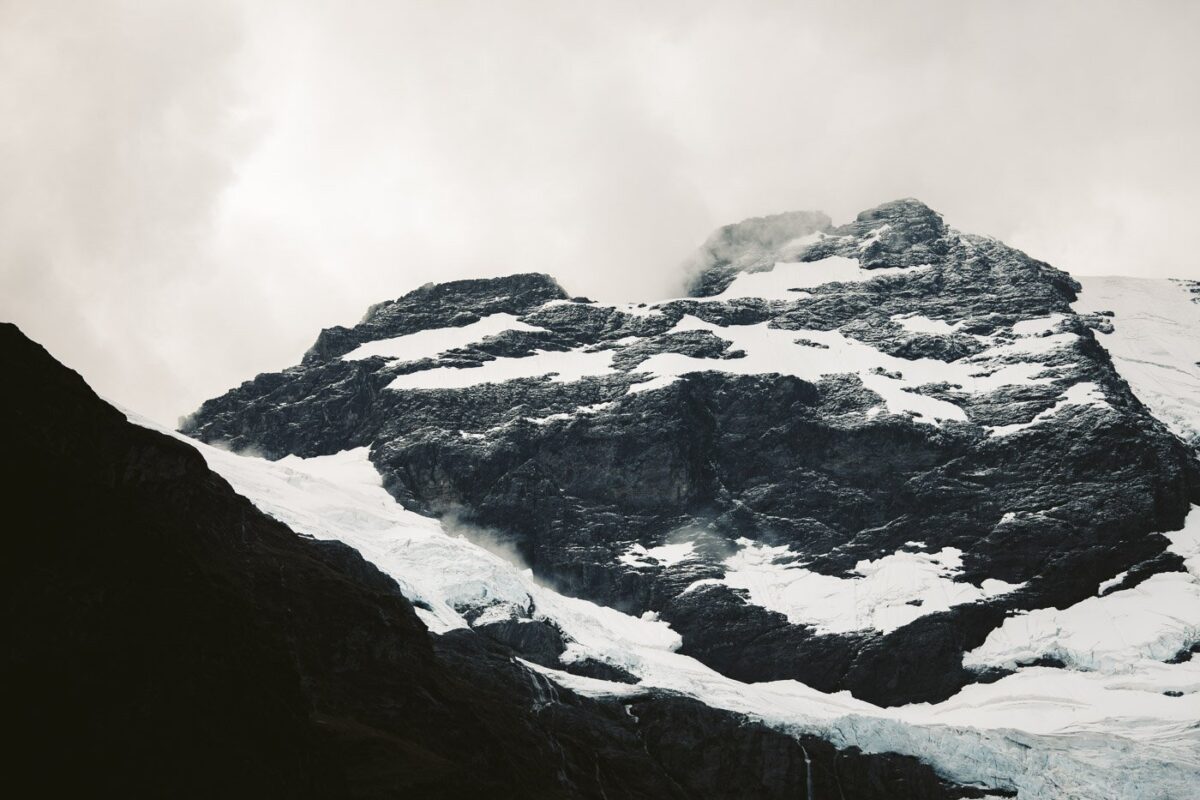 How to Hike the Earnslaw Burn Track in New Zealand