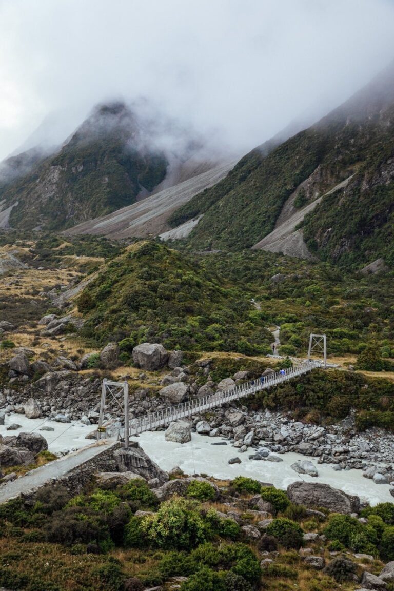 How to Hike the Hooker Valley Track in New Zealand (2023 Guide) – We ...