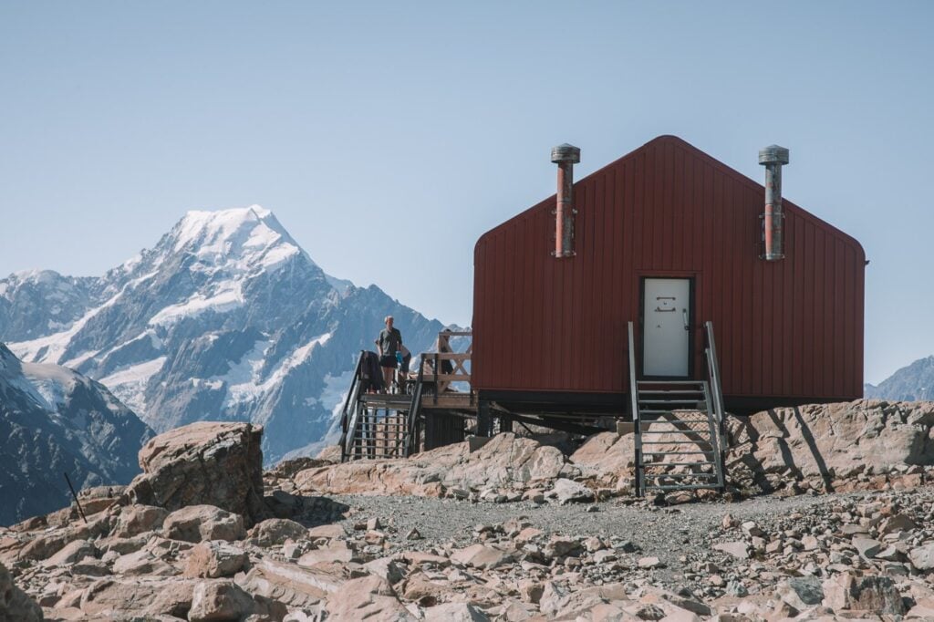 Guide to Hiking the Mueller Hut Route + Free Camping Tips