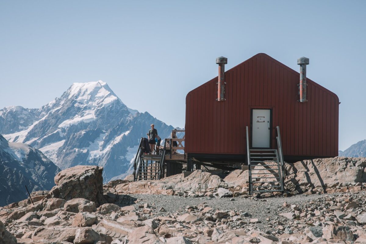 Guide to Hiking the Mueller Hut Route + Free Camping Tips
