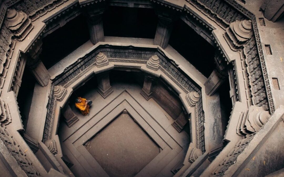 Exploring Dada Harir Stepwell in Ahmedabad, India