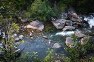 Hiking in the Behana Gorge to Clamshell Falls from Cairns