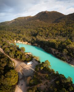How to Visit Little Blue Lake Tasmania