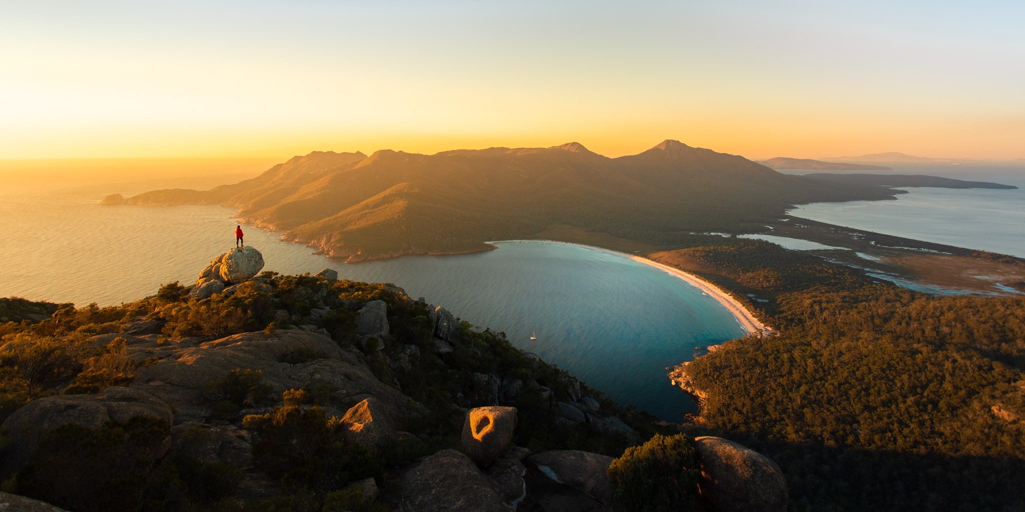 Mount Amos Hike in Tasmania - Freycinet National Park – We Seek Travel Blog