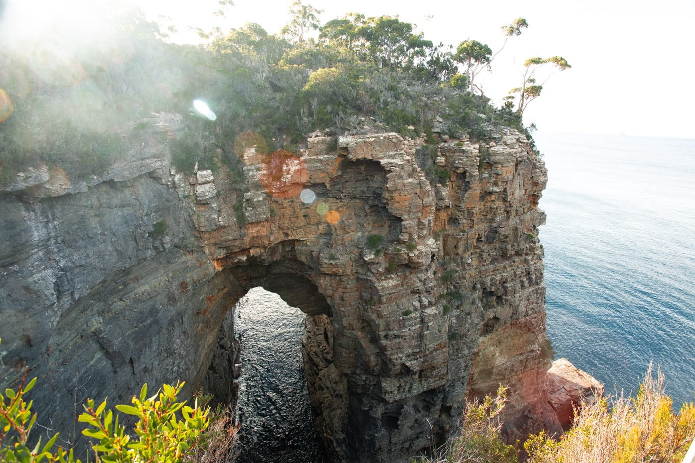 Waterfall Bay: Tasman Arch & Devils Kitchen, Tasmania