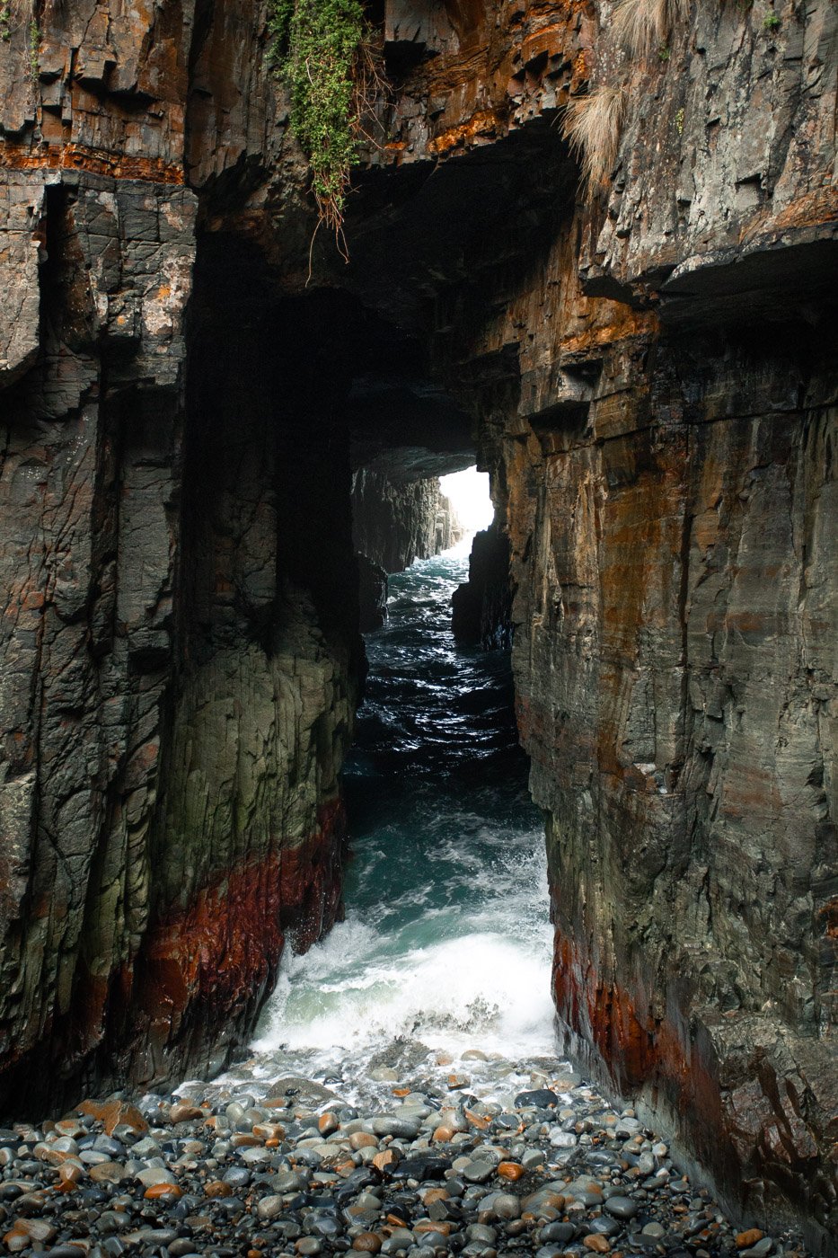 Guide to Visiting the Remarkable Cave in Tasmania
