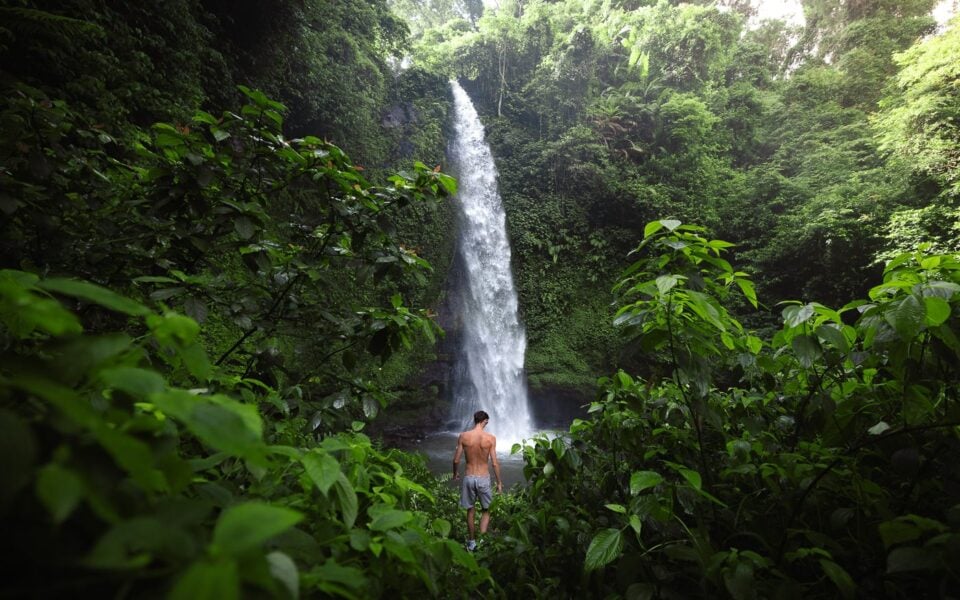 12 Amazing Waterfalls on Lombok, Indonesia (+ Map)