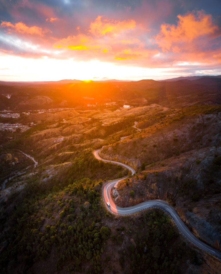 How to Drive the 99 Bends Road in Queenstown ,Tasmania