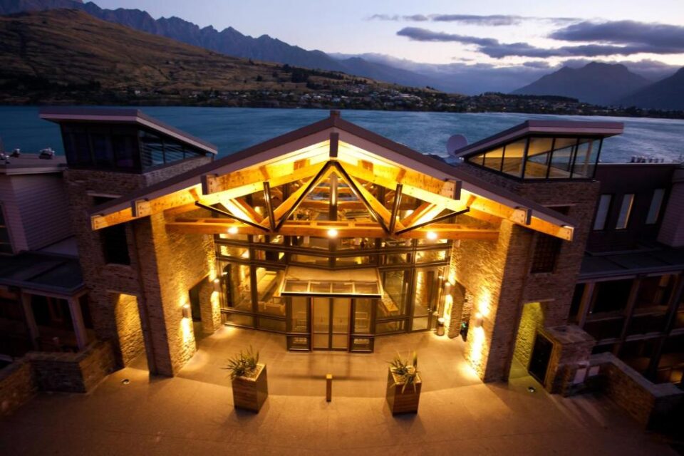 Where to Stay in Queenstown: Best Areas & Hotels