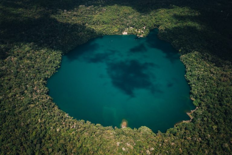 How to Visit Lake Eacham & the Crater Lakes from Cairns