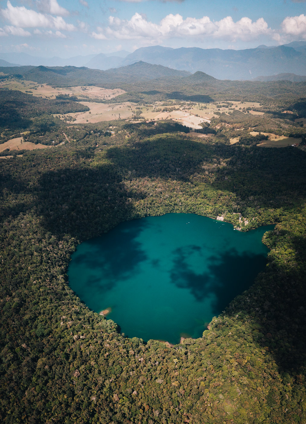 Lake Eacham Visitors Guide - Crater Lakes National Park, Queensland ...