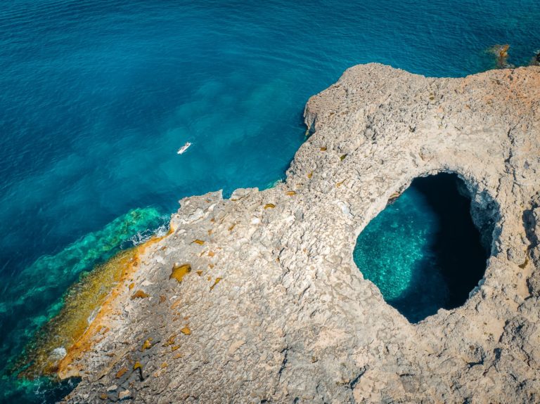How to Get to Coral Lagoon in Malta: Awesome Hidden Gem