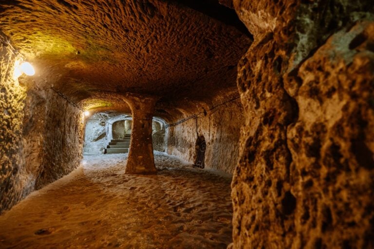 Exploring Derinkuyu Underground City in Turkey - Everything You Need to ...