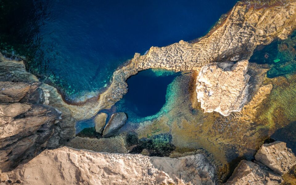 How to Visit the Inland Sea (Dwejra Bay) on Gozo