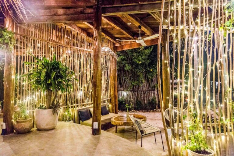 How to Visit Ven a la Luz (Raw Love): Sculpture in Tulum