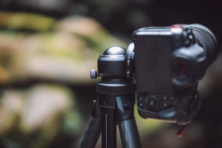 HEIPI Tripod Review - Is this the Best Budget Tripod for Mirrorless ...