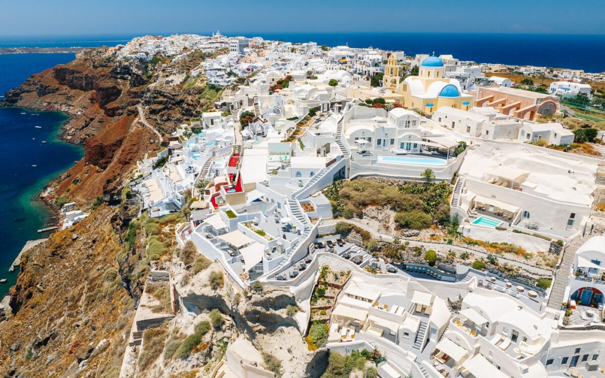 9 Easy Steps to Planning a Trip to Santorini On the Cheap