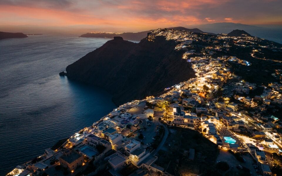 11 Best Hotels in Fira, Santorini for Amazing Caldera Views