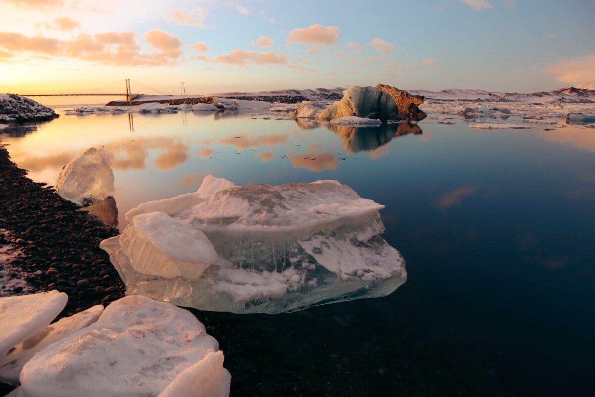 4 Glacier Boat Tours in Iceland: A Comprehensive Roundup