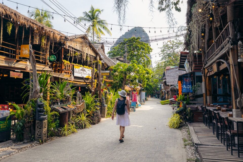 Exploring Diamond Cave at Railay Beach (Tham Phra Nang Nai)