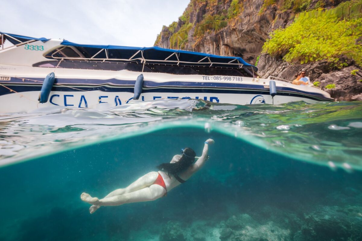 8 Top Day Trips to Phi Phi Island from Phuket & Krabi