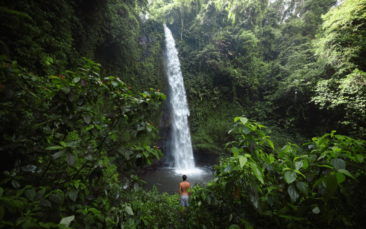 12 Amazing Waterfalls on Lombok, Indonesia (+ Map)