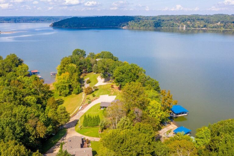 10 BEST Lakes in Kentucky with Cabins & Cottage Rentals