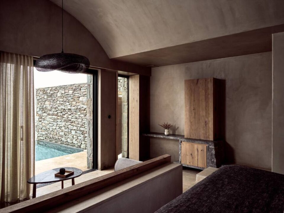 11 AMAZING Cave Hotels in Greece for a Unique Stay