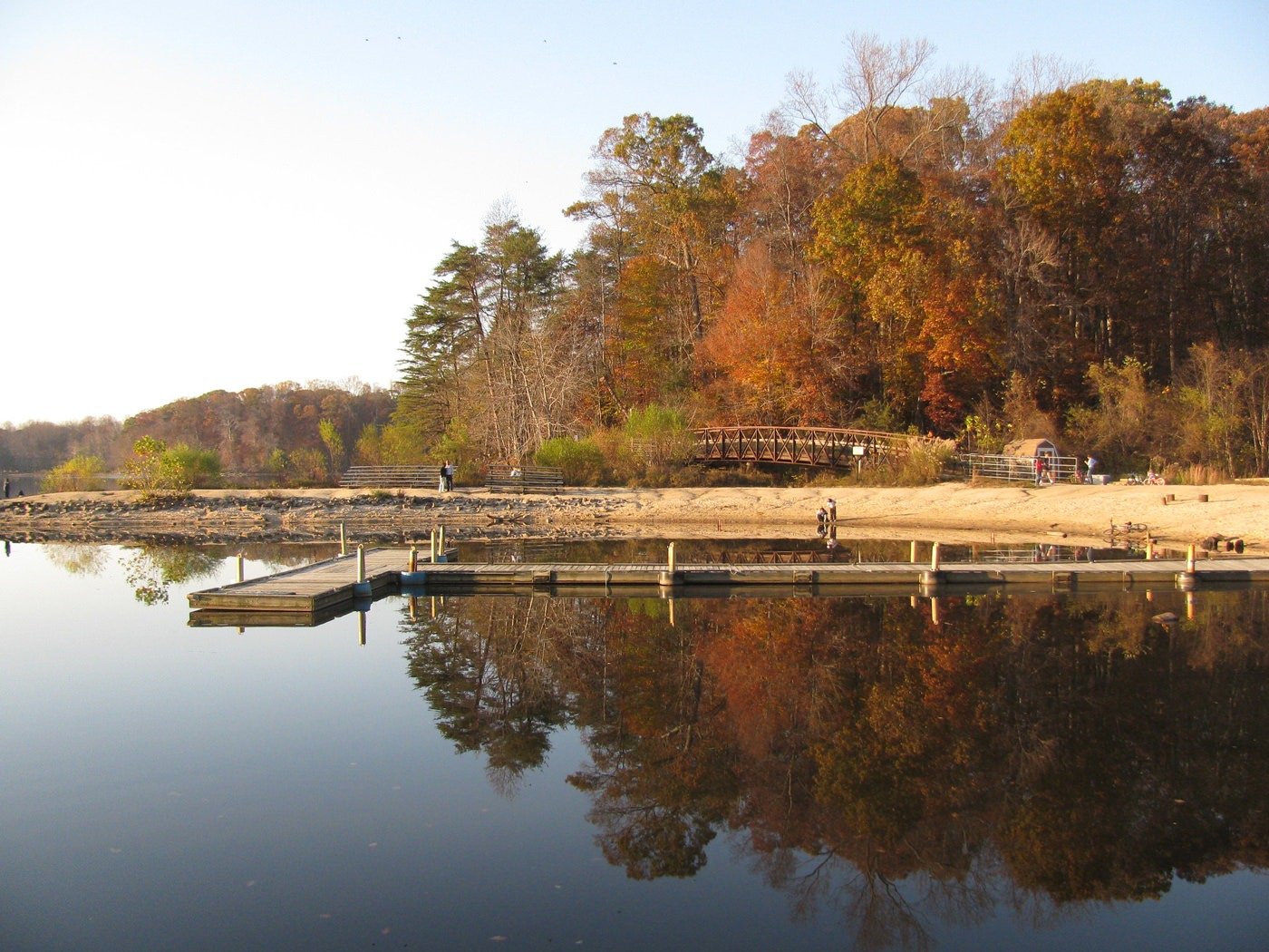 6 Lakes in Virginia with Cabins & Lake House Rentals