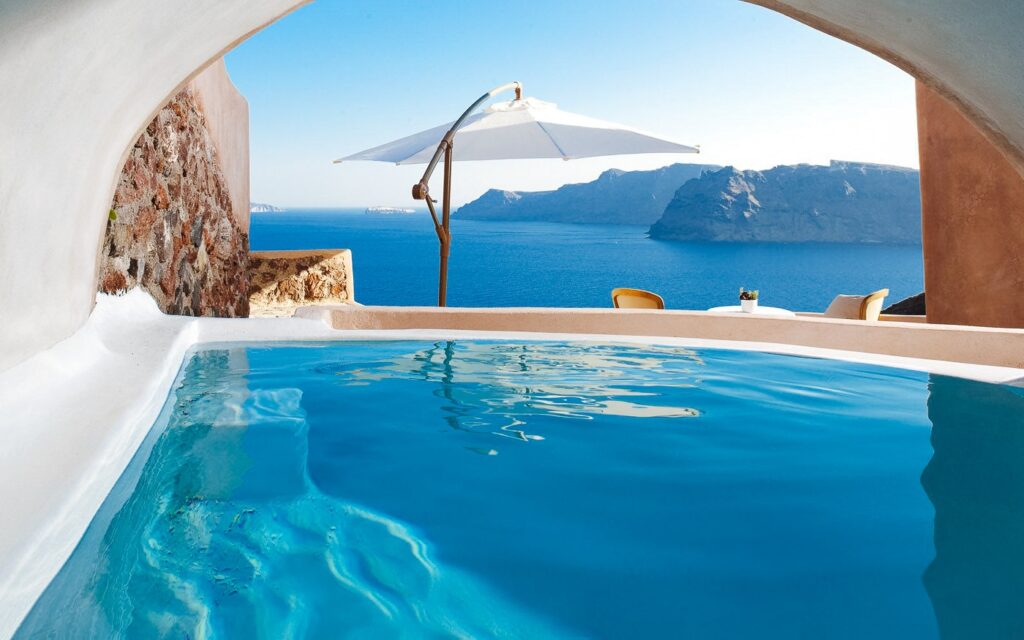 11 AMAZING Cave Hotels in Greece for a Unique Stay