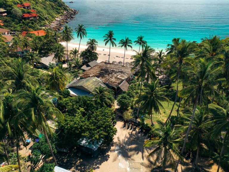 How to Visit Aow Leuk Beach on Koh Tao