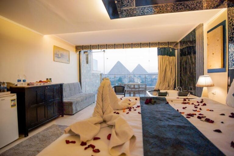 10 BEST Hotels With Pyramid Views in Cairo & Giza